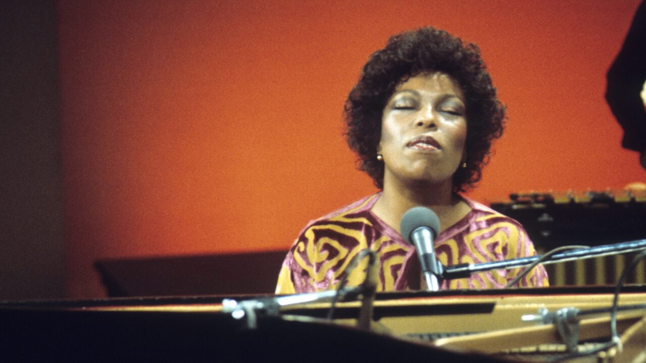 The Subtle Eternity of Roberta Flack | TIDAL Magazine